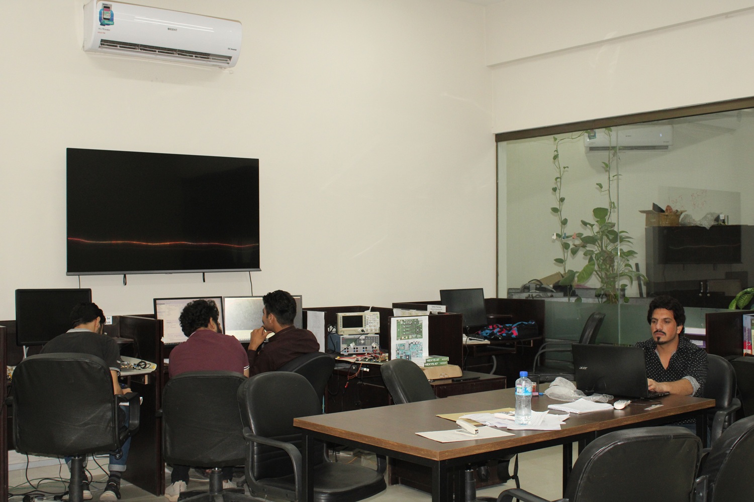 Radar Research Lab - School of Interdisciplinary Engineering and ...